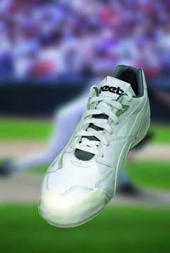 Dipped Pitching Toe – The Softball Group